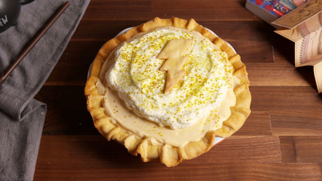 Potterheads Rejoice: A Butterbeer Bar Opens In New York City | Sizzlfy